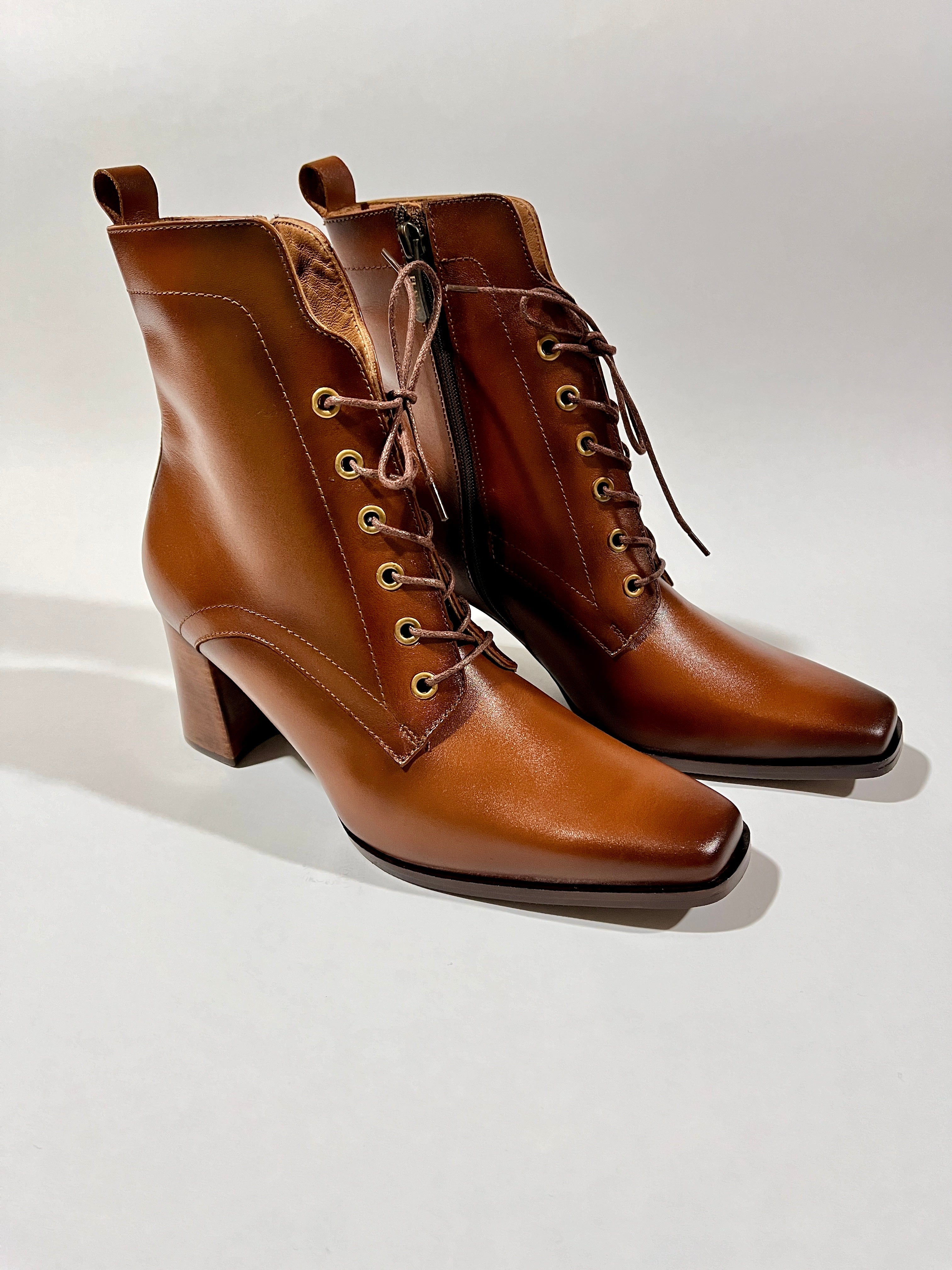 Botines Ritz Miel – Flavia Shoemaker